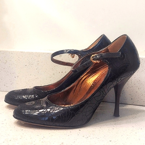 Isabella Fiore | Shoes | Isabella Fiore Vero Cuoio Heels | Poshmark